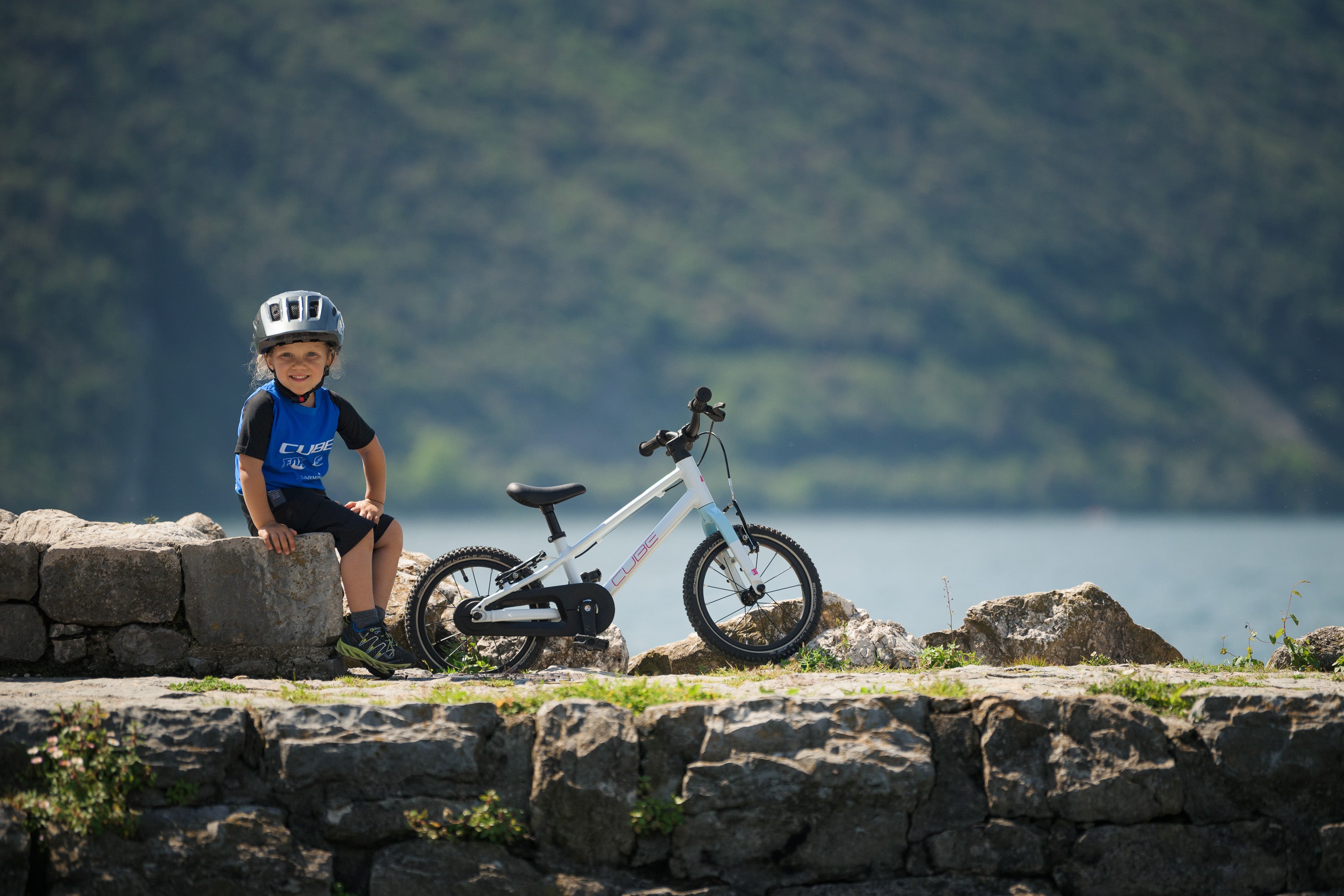 CUBE Numove 140 - Ideale lichtgewicht kinderfiets - CUBE Stores ...