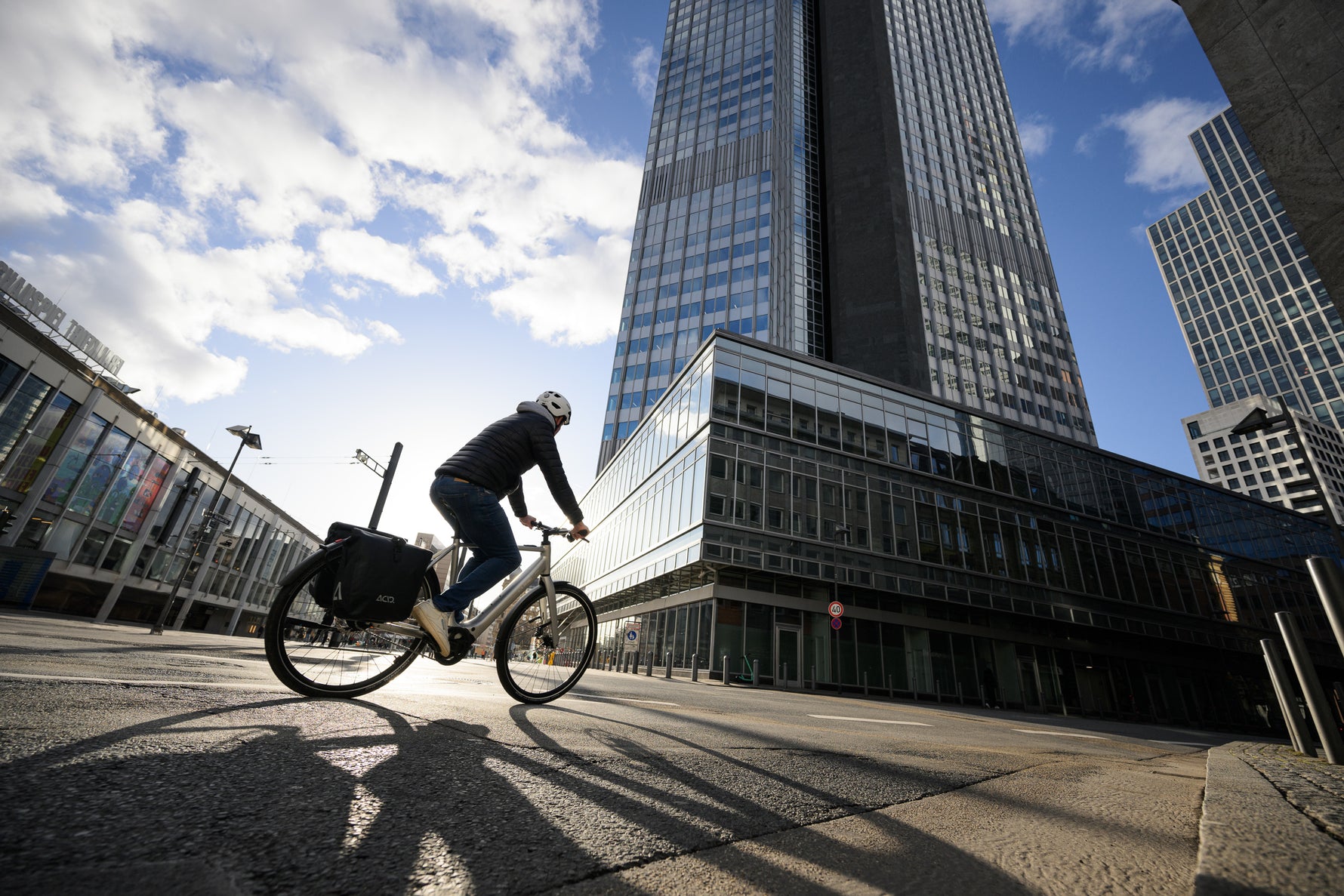CUBE Stores Nederland fietsenwinkel | Alles voor jouw fietsavontuur ...